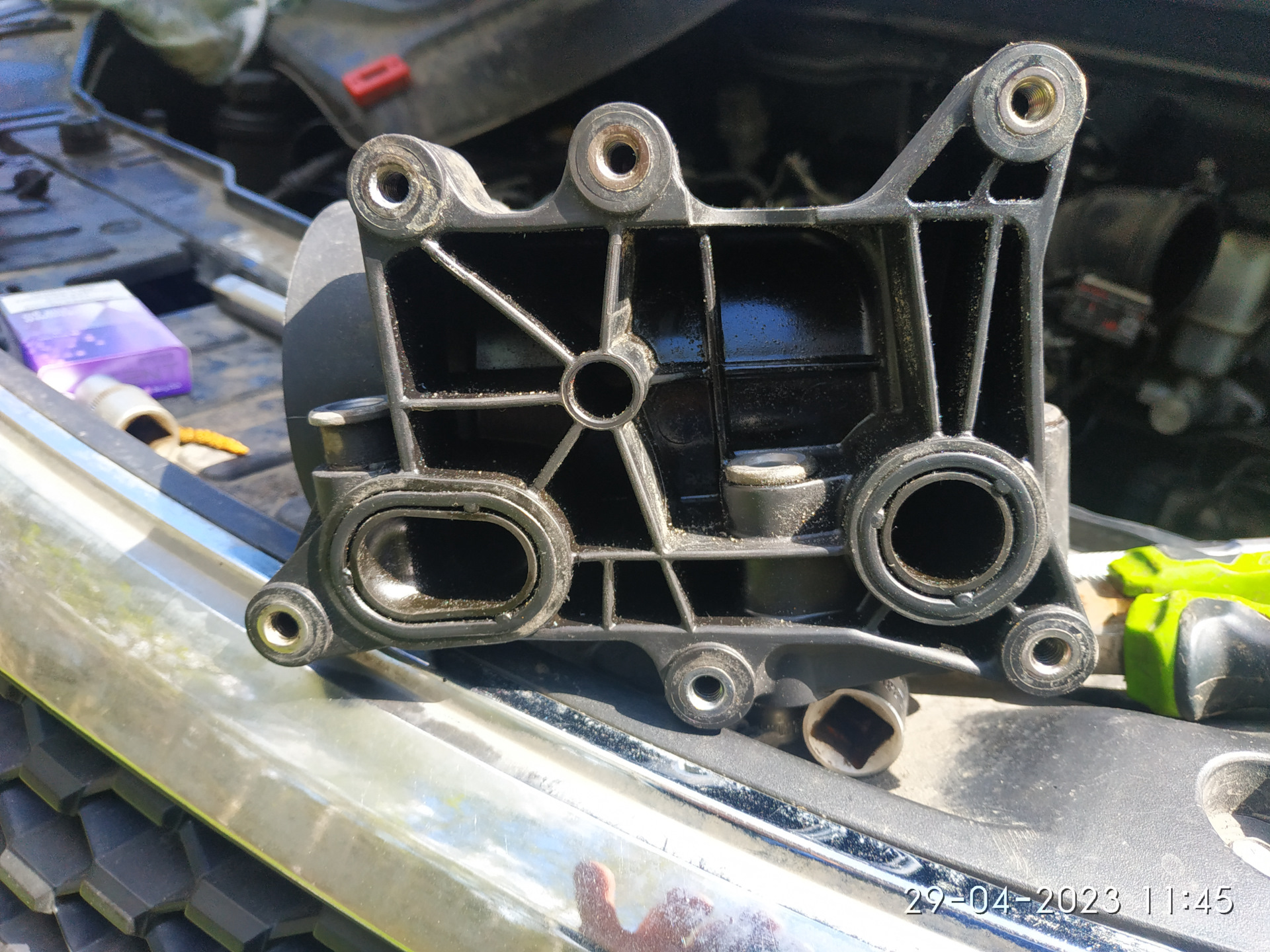 Резиновые изделия — KIA Sorento (2G), 2 л, 2011 года | расходники | DRIVE2