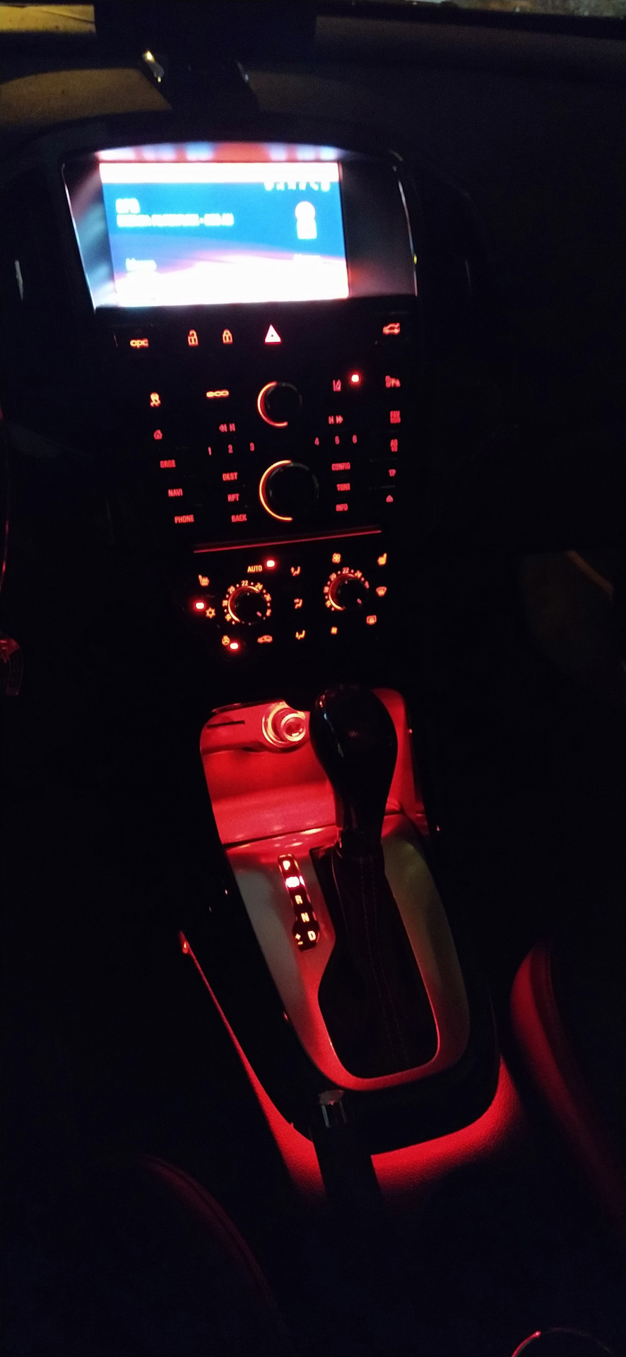Что бы не было темно — красная подсветка центальной ниши — Opel Astra J ...
