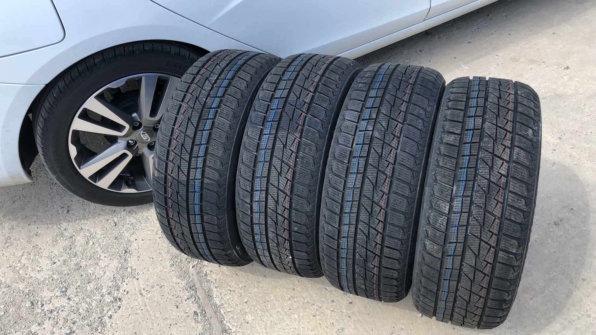Goform W766 215/50/r17 — Lada Vesta (1G), 1,6 л, 2016 года | шины | DRIVE2