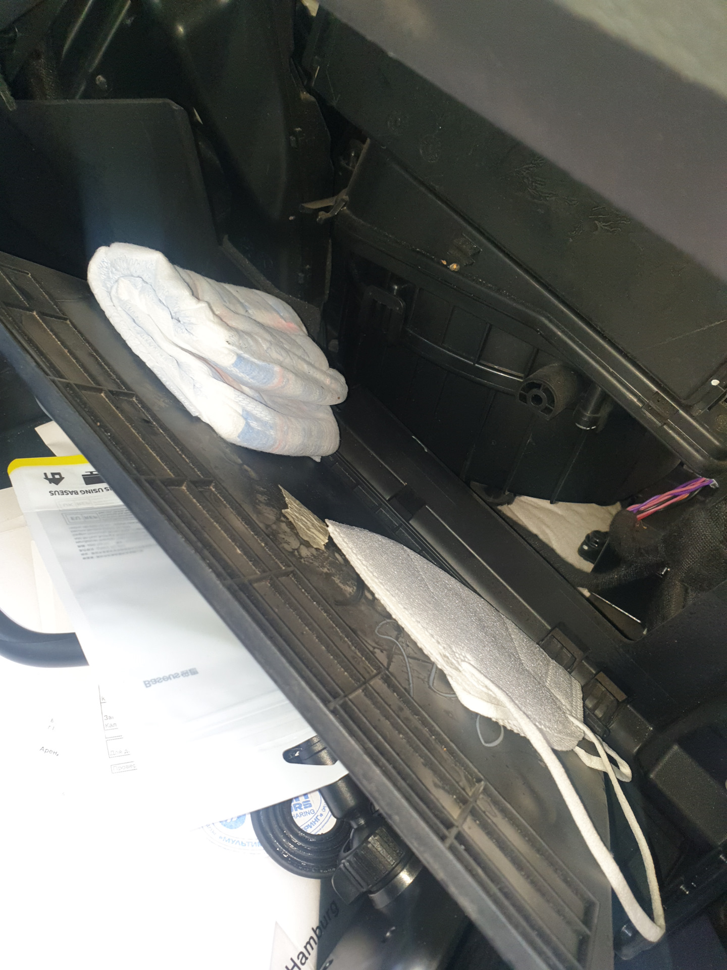 BYD YUAN 360 замена салонного фильтра — BYD Yuan EV360, 2018 года | плановое ТО | DRIVE2