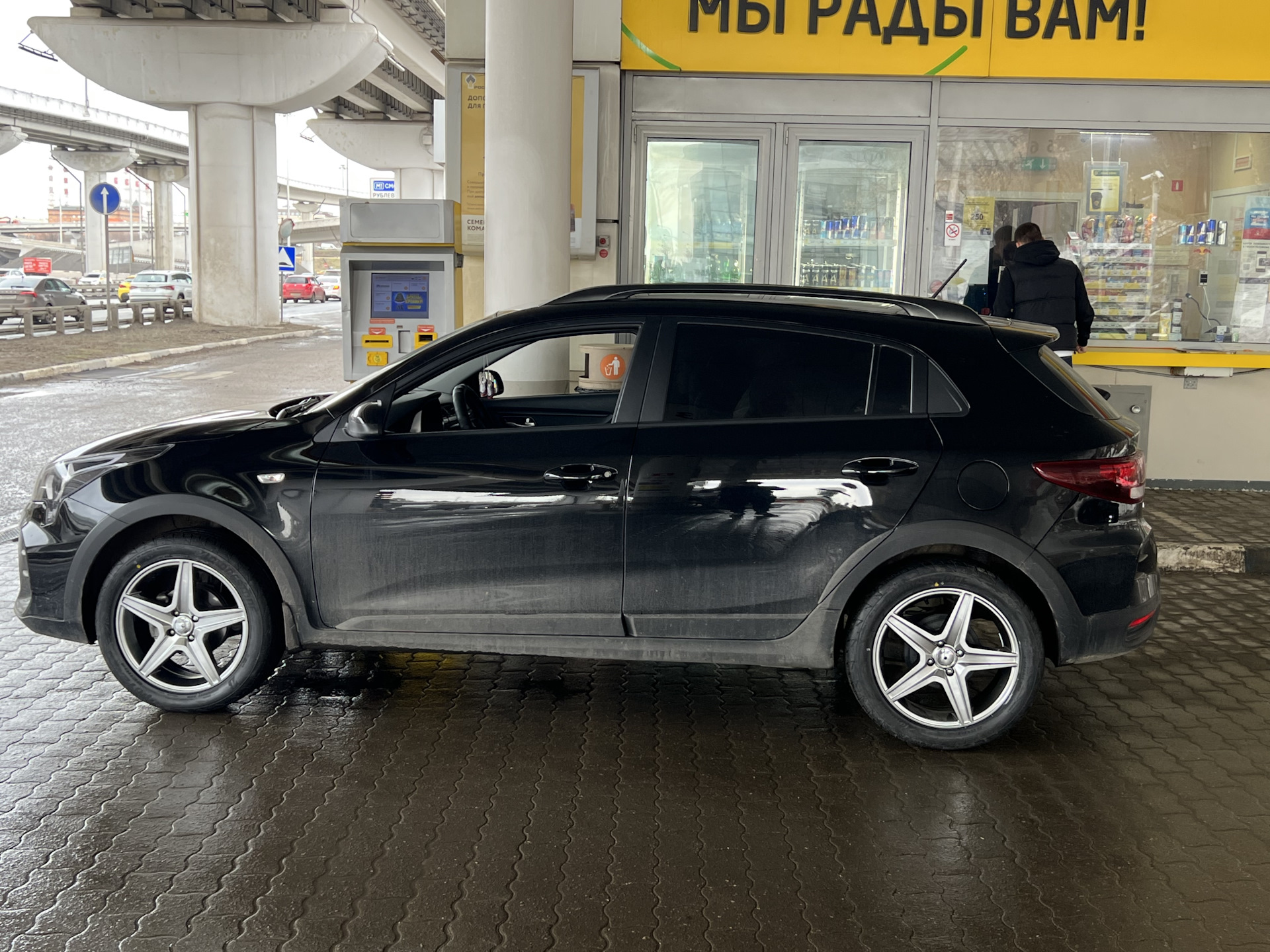 Диски 17. Резина 215/50/17 — KIA Rio X, 1,6 л, 2021 года | колёсные ...