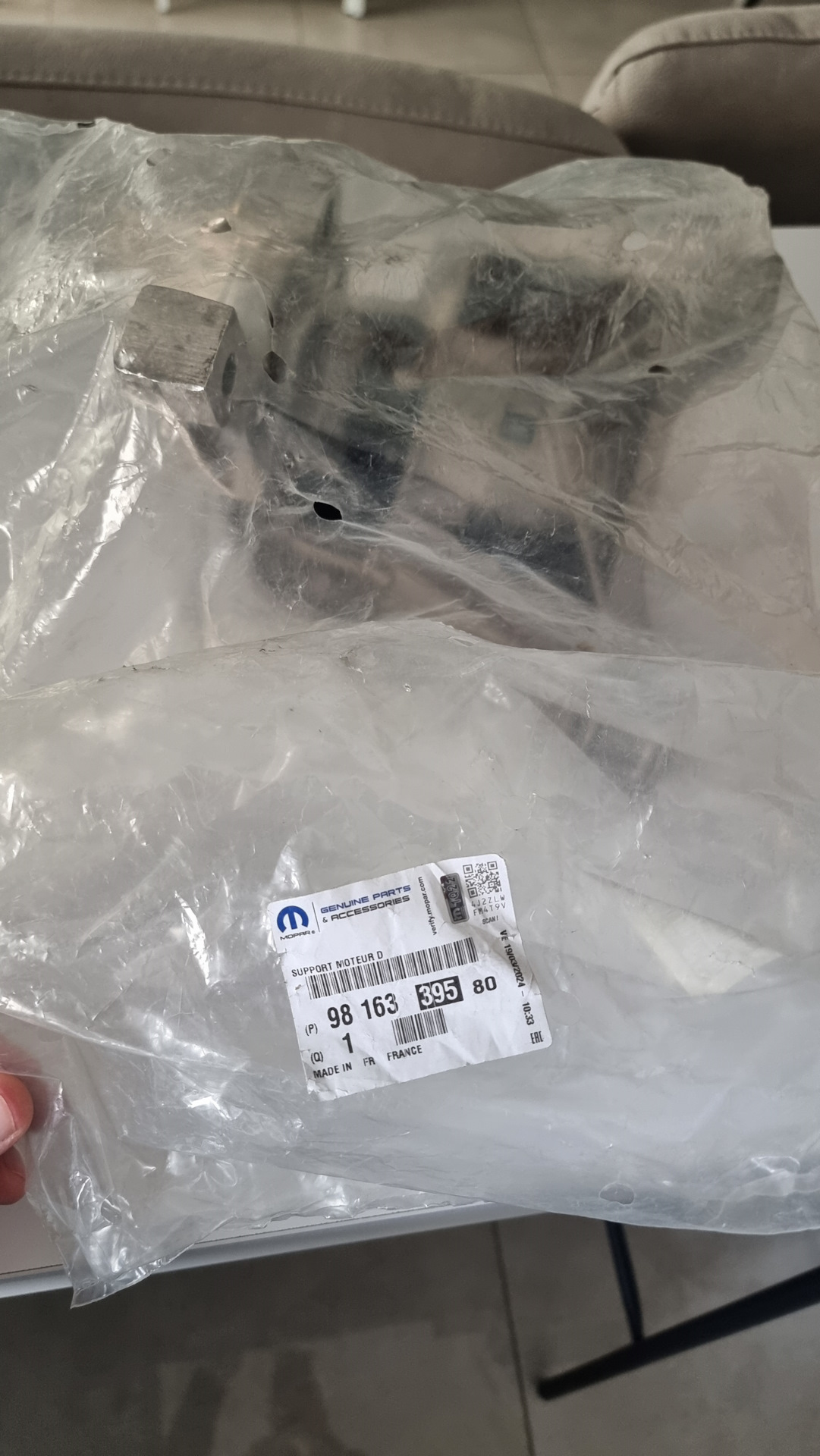 Замена гидроопоры двигателя — Peugeot 3008 (2G), 2 л, 2018 года | визит ...