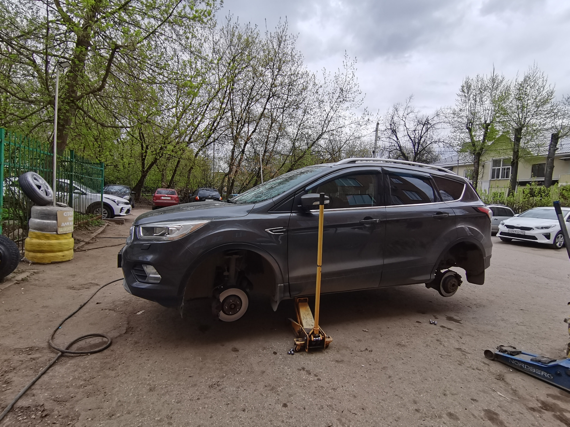 Переобулся на хэнкок — Ford Kuga (2G), 2,5 л, 2017 года | шины | DRIVE2