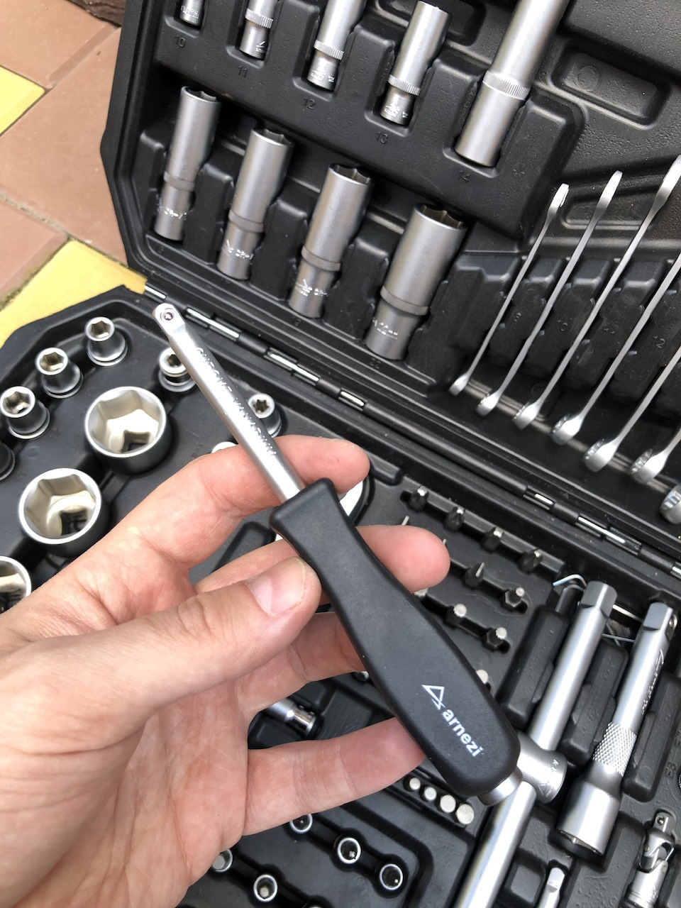 Один из лучших подарков! Набор инструментов ARNEZI R0900130. — Lexus CT 200h, 1,8 л, 2011 года ...