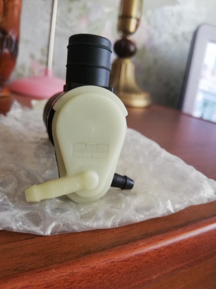 7003178 Насос омывателя лобового стекла / -Ka, Fiesta, Escort, Focus ...