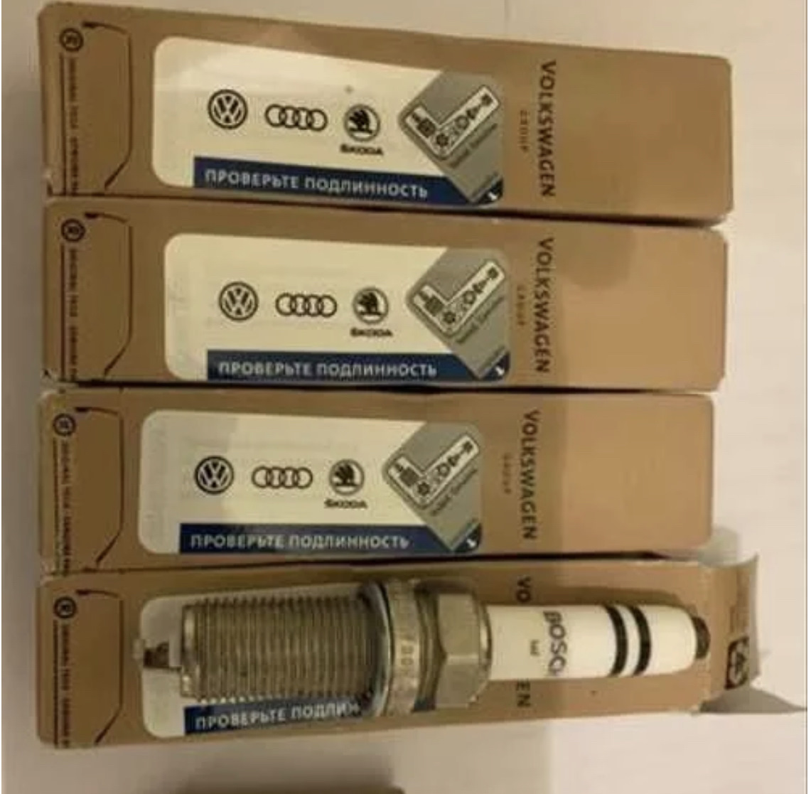 Свечи зажигания BOSCH оригинал или аналог — Audi Q5 (1G), 2 л, 2013 ...