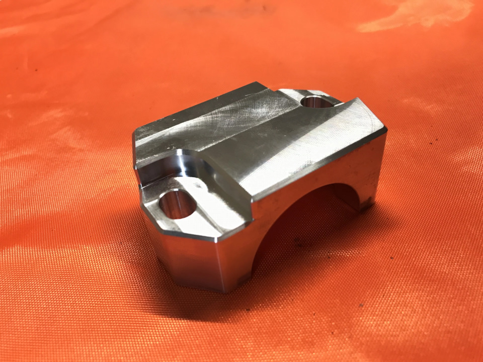 Усиленный передний кронштейн переднего стабилизатора Mercedes W211 ...