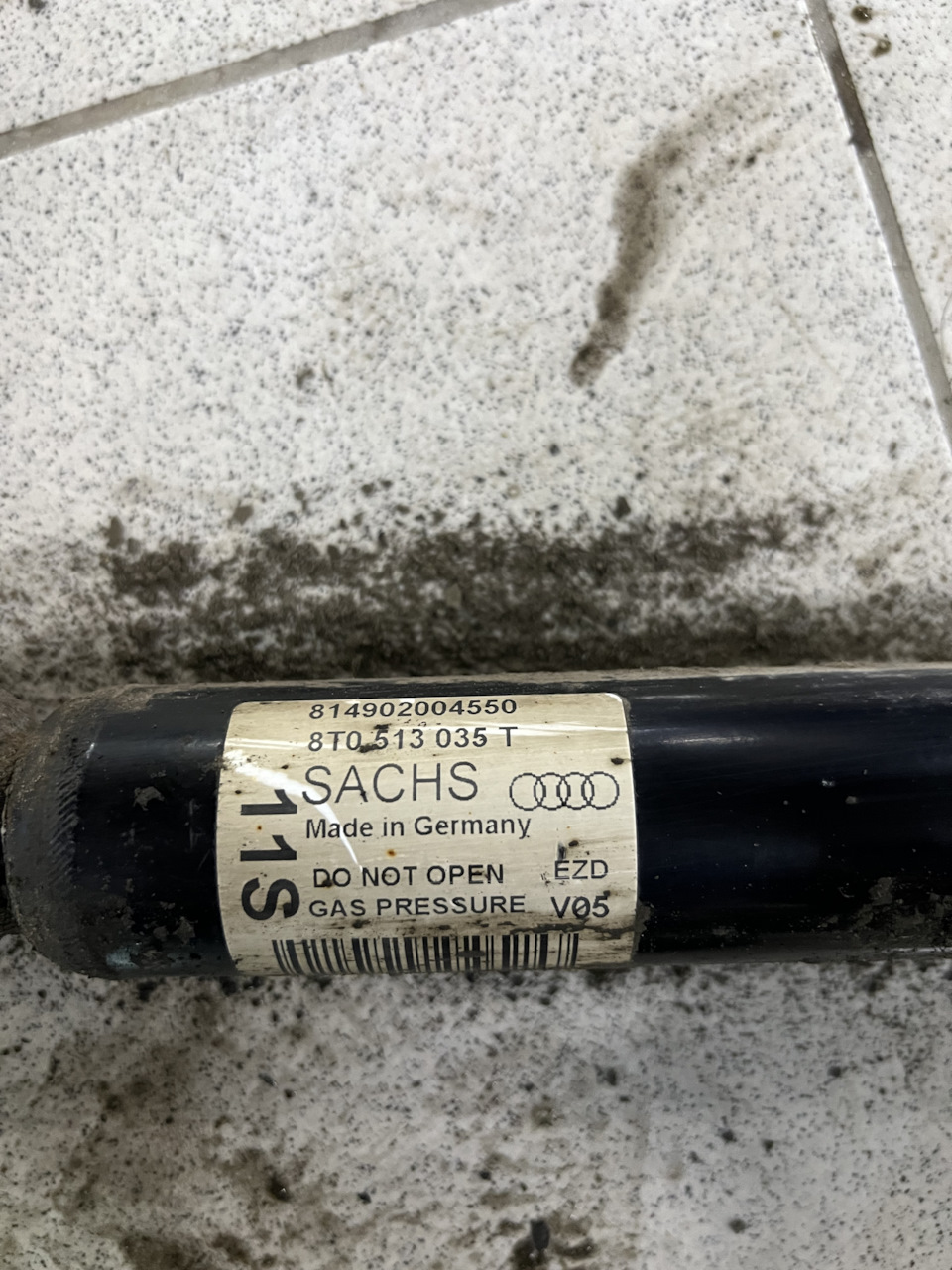 8T0513035T Амортизатор, газонап VAG | Запчасти на DRIVE2