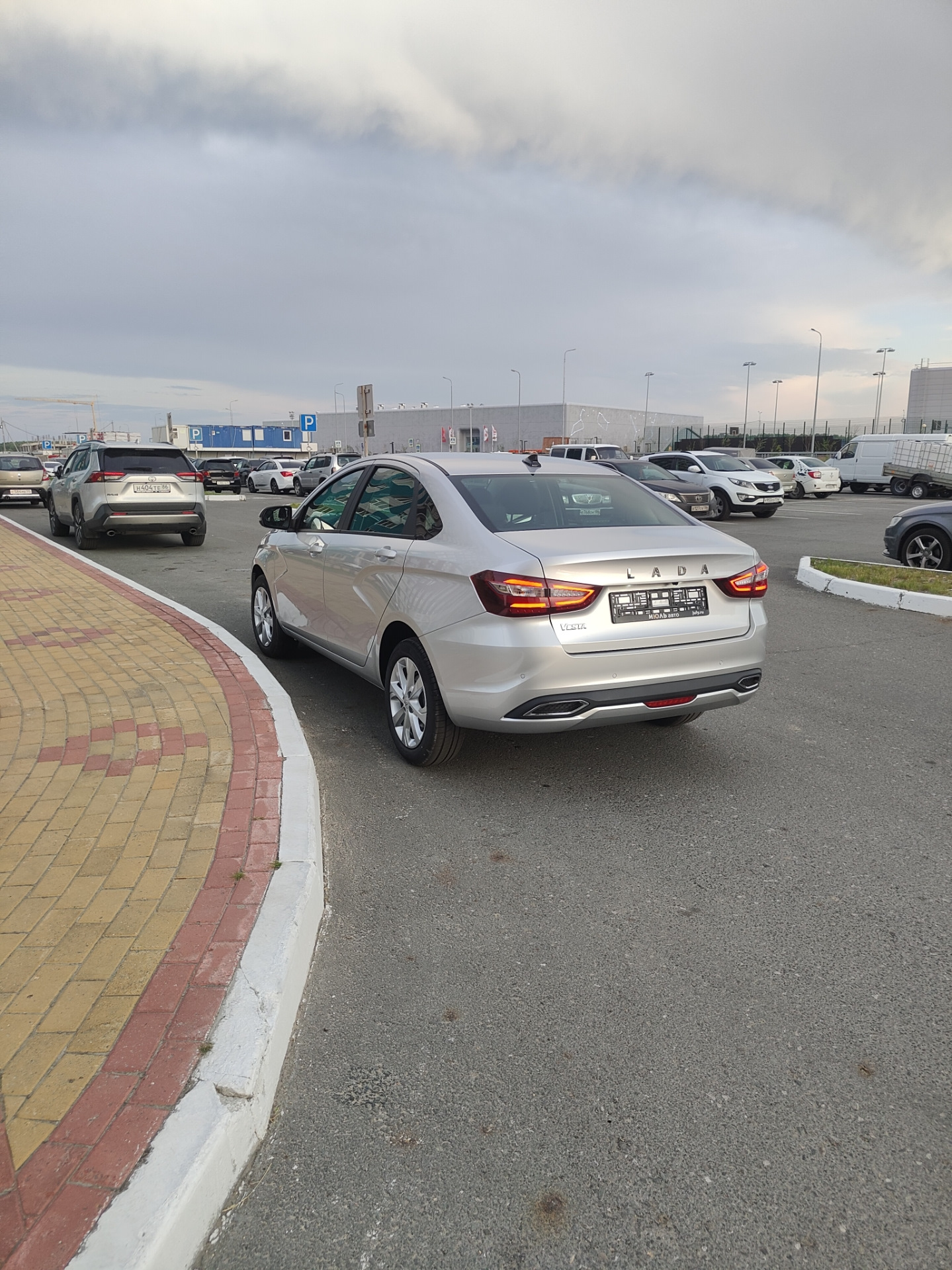 Первые впечатления 1.8 + 6мт — Lada Vesta (NG), 1,8 л, 2025 года ...