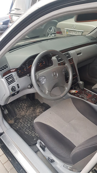 Чехлы — долой! — Mercedes-Benz E-class (W210), 2 л, 2000 года ...