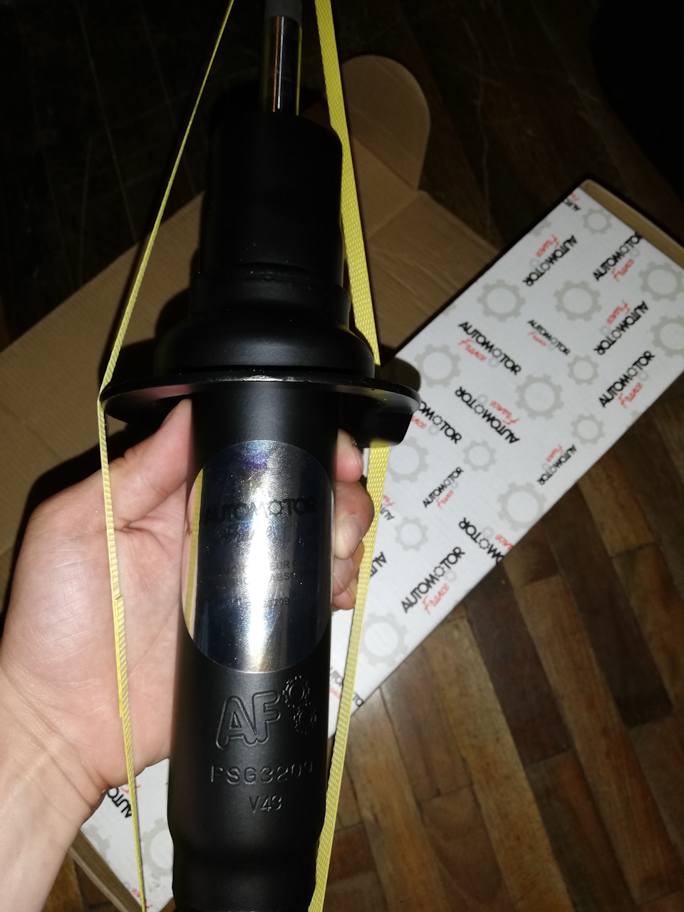 Задние амортизаторы — Citroen C5 (2G), 1,6 л, 2008 года | запчасти | DRIVE2