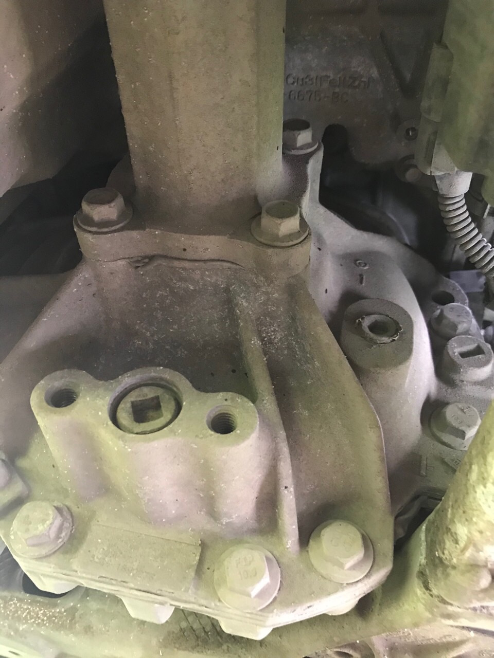 Замена масла в раздаточной коробке, переднем и заднем редукторах (без ...