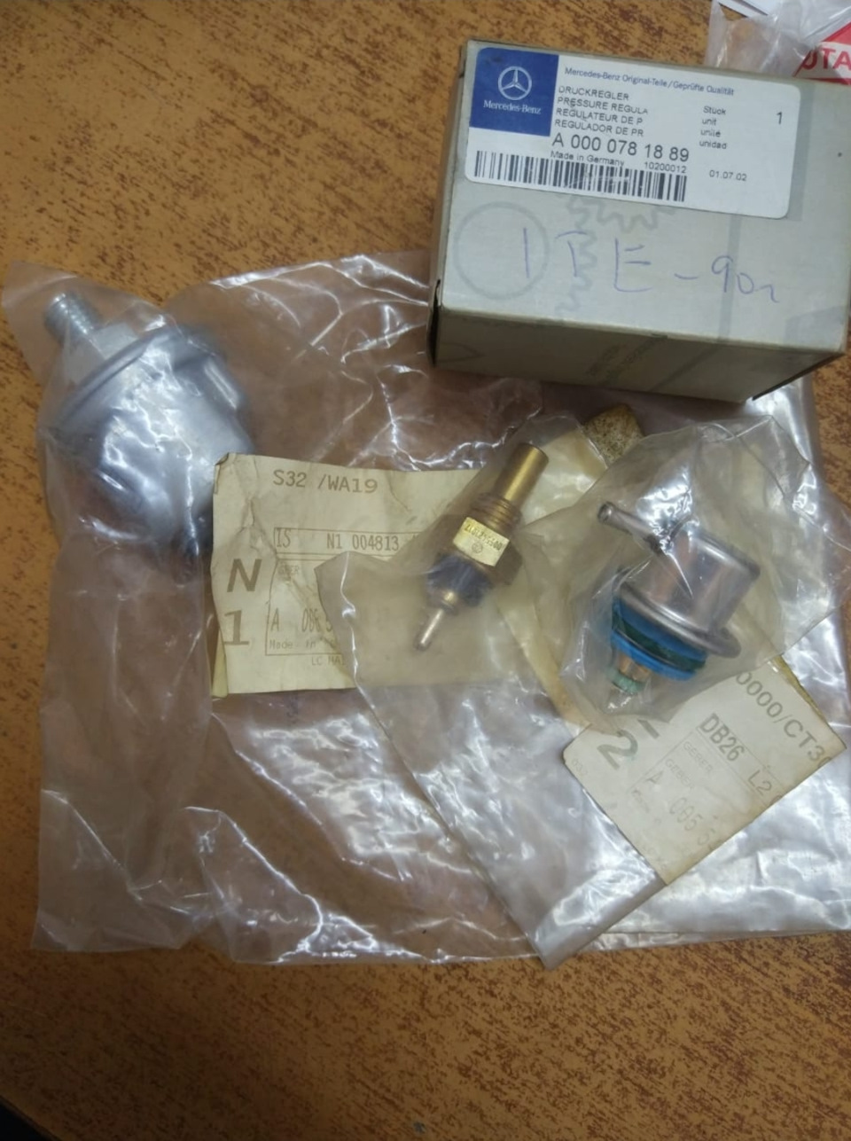 A0000781889 Регулятор давления топливной системы Mercedes | Запчасти на ...