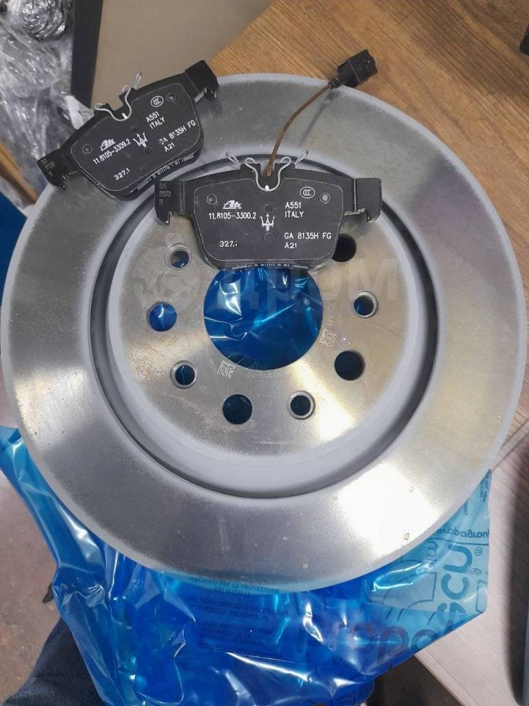 Тормозные диски и колодки. — Maserati Levante, 3 л, 2017 года ...