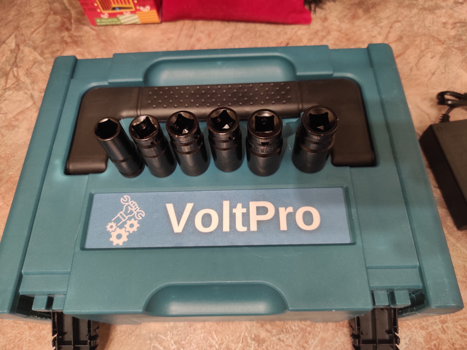 #️⃣2️⃣3️⃣4️⃣КРУТЕЙШИЙ ПОДАРОК НА НОВЫЙ ГОД — ГАЙКОВЕРТ VoltPro — Lada 21124, 1,6 л, 2008 года ...