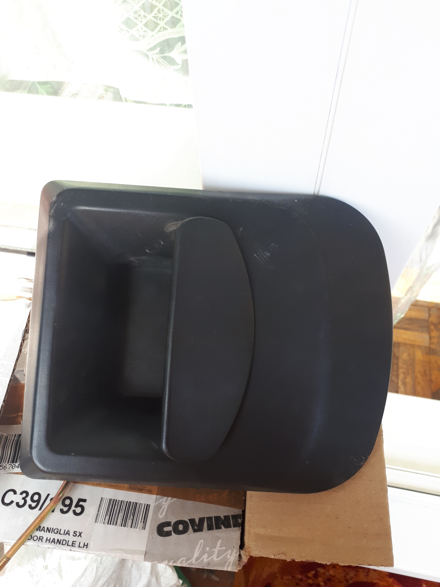 Замена наружной ручки водительской двери — Iveco Daily (3G), 2,8 л ...