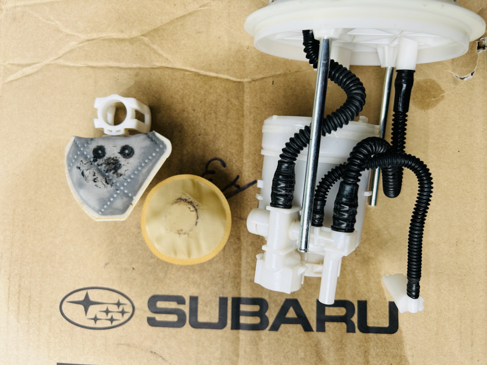 Замена фильтра бензонасоса — Subaru Legacy (BN/BS), 2,5 л, 2016 года ...