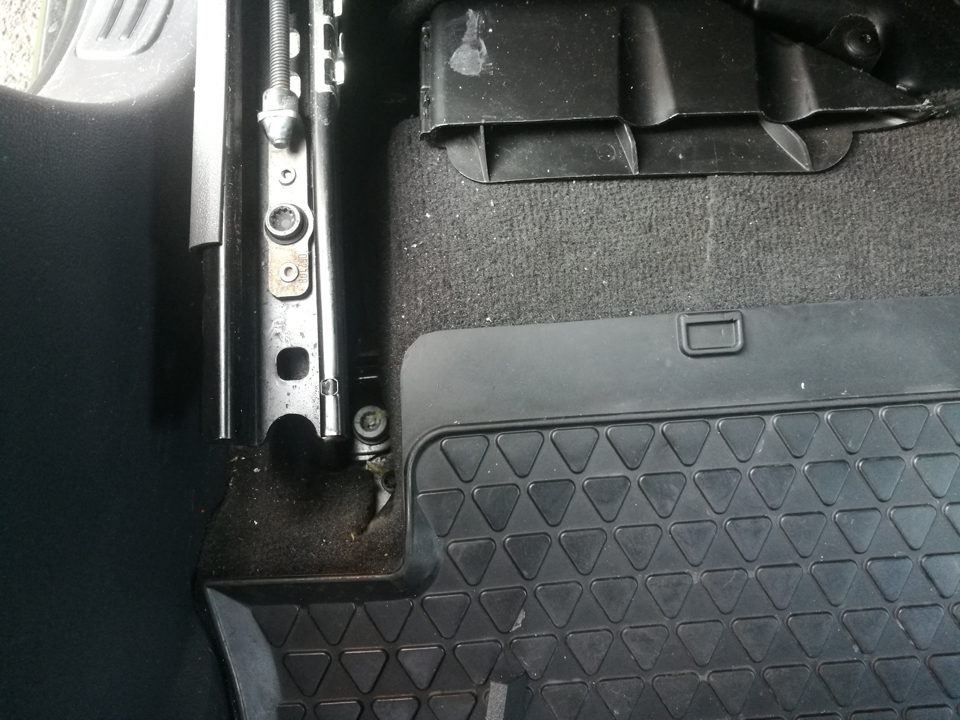 Клапанная крышка и ее кожух. — Hyundai Getz, 1,6 л, 2007 года | поломка ...