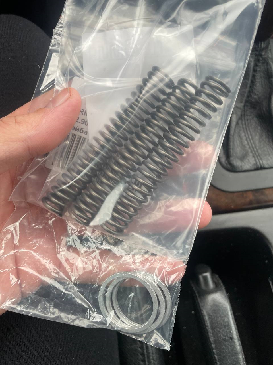 Замена пружинки натяжителя цепи — BMW 3 series (E46), 2,2 л, 2002 года ...