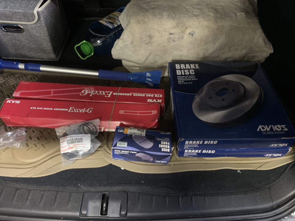 044780E030 Ремкомплект суппорта тормозного переднего TOYOTA LEXUS ...