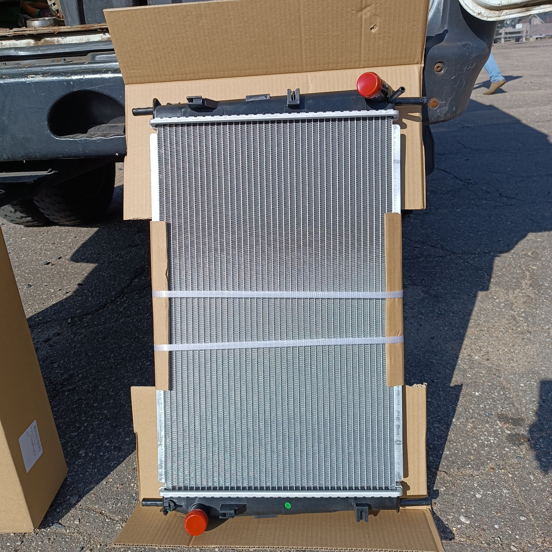 Замена радиаторов основного и кондиционера — Ford Mondeo III, 1,8 л ...