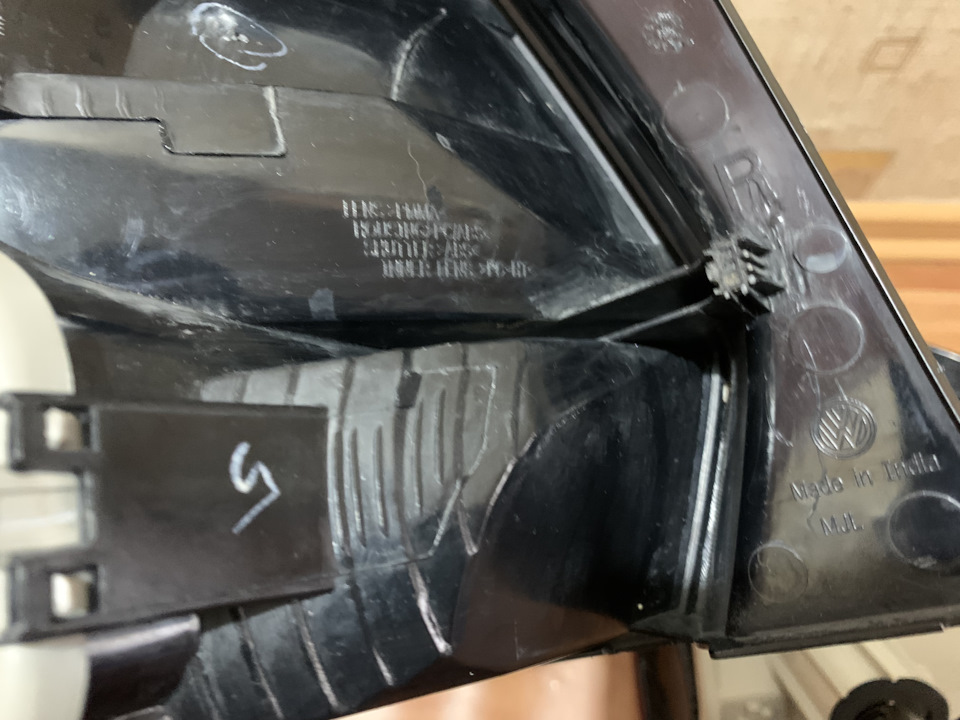 6RU945096E Фонарь задний правый для Volkswagen Polo VAG | Запчасти на ...