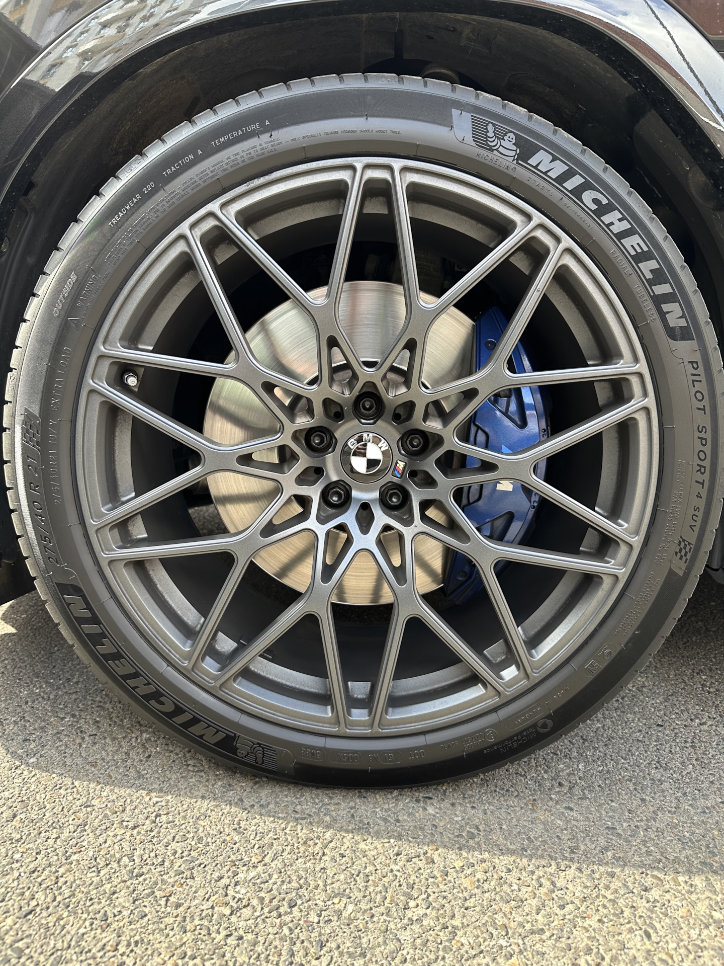 Плавающие ступичные колпачки — BMW X6 (G06), 3 л, 2021 года | колёсные ...