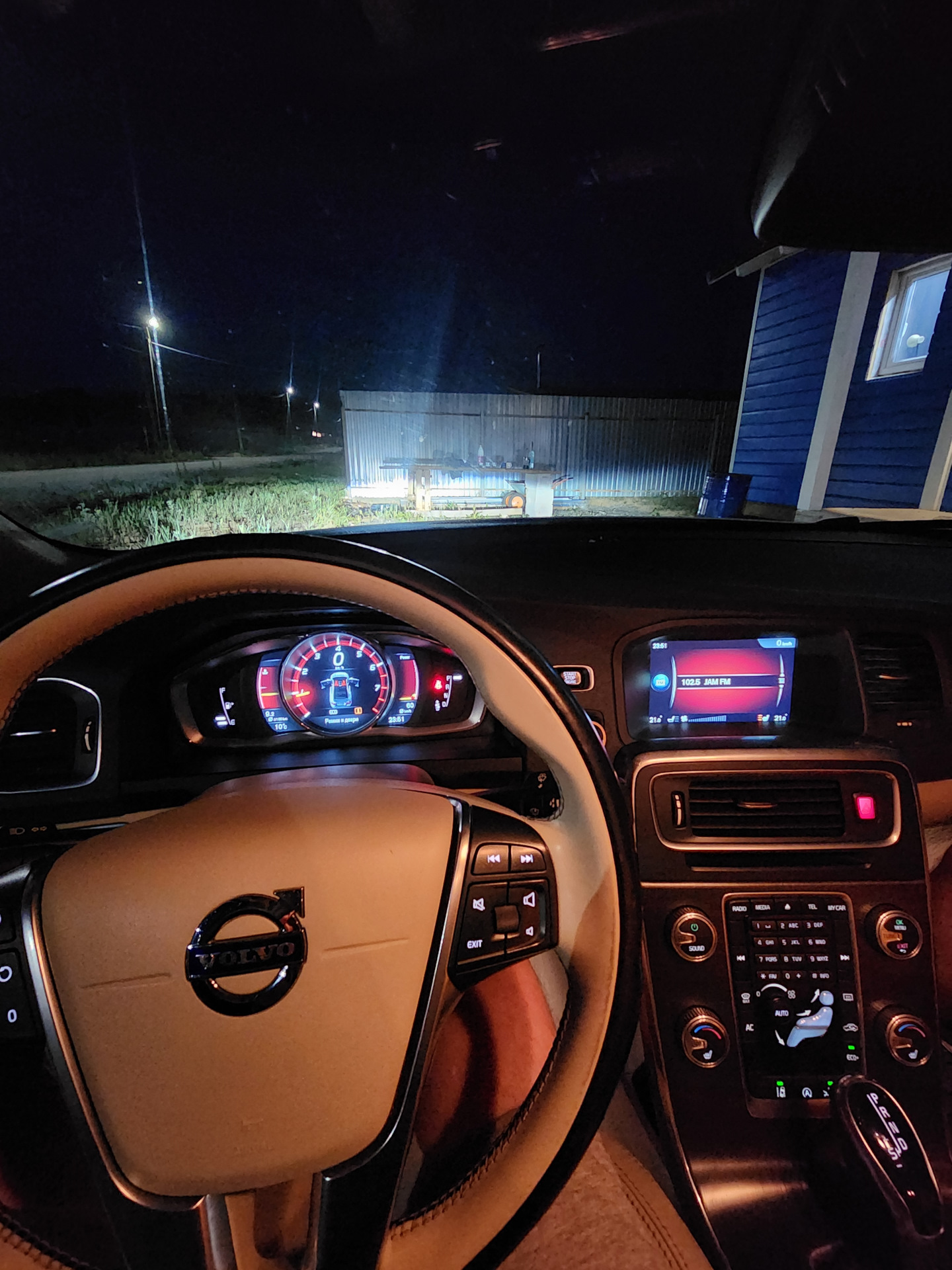 Установка IHU. Часть 1. — Volvo S60 (2G), 2 л, 2014 года | автозвук ...