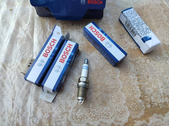 0242236565 Свеча зажигания BOSCH | Запчасти на DRIVE2
