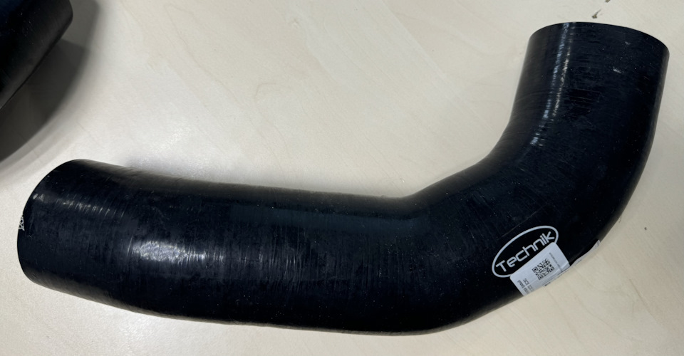 Патрубки интеркулера — Volvo XC60 (1G), 2,4 л, 2015 года | запчасти ...