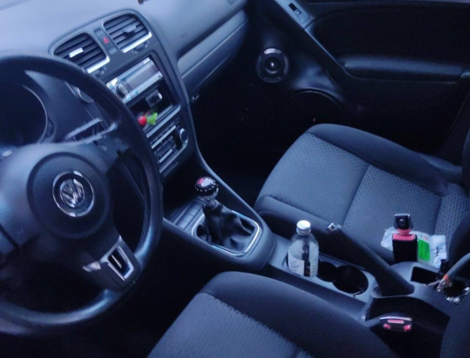 Ручка КПП GTI на Volkswagen Golf Variant (Mk4), Volkswagen Golf Mk6 ...