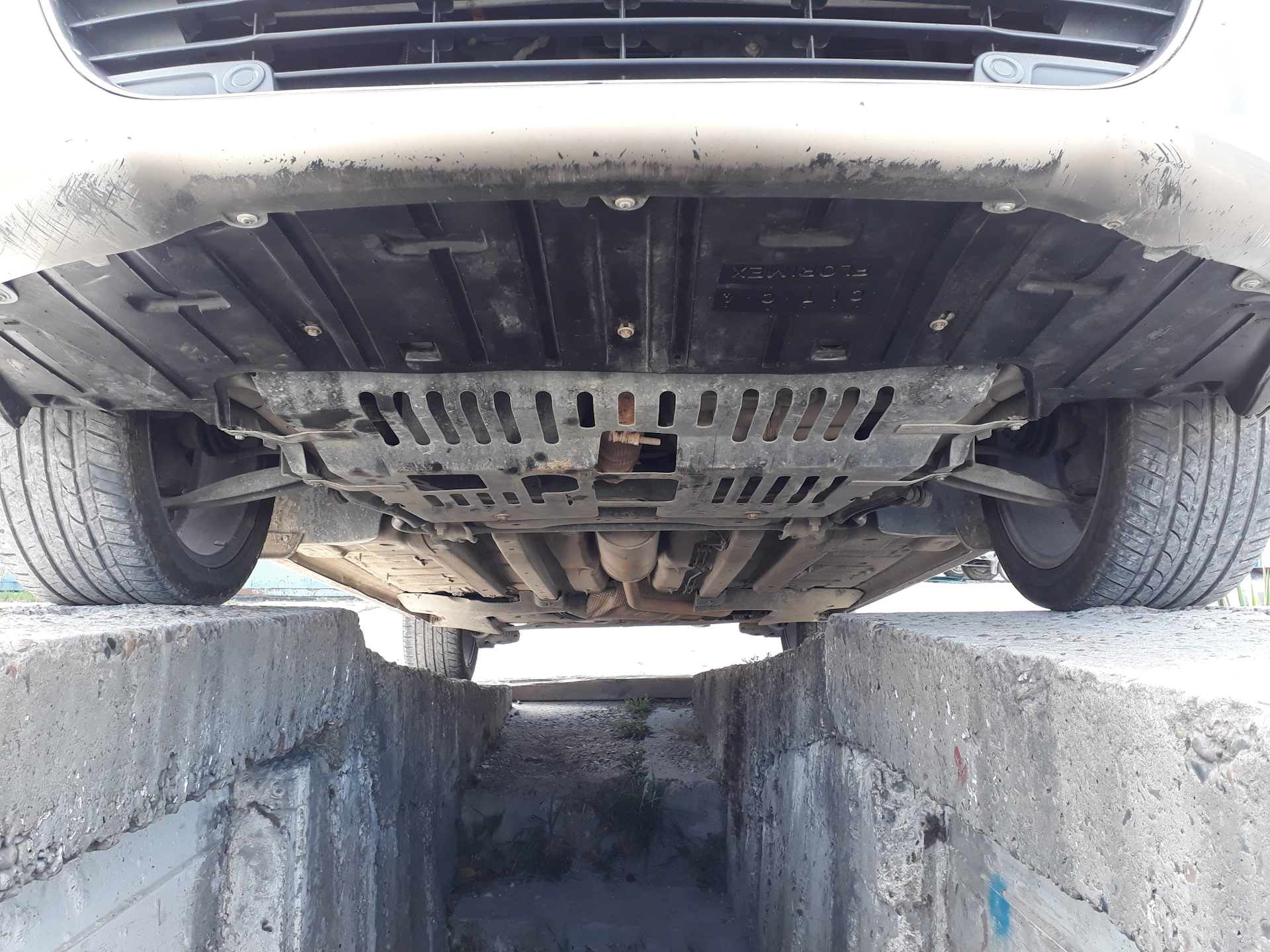 Колпачок заднего стеклоочистителя — Peugeot 308 SW (2G), 1,6 л, 2016 ...