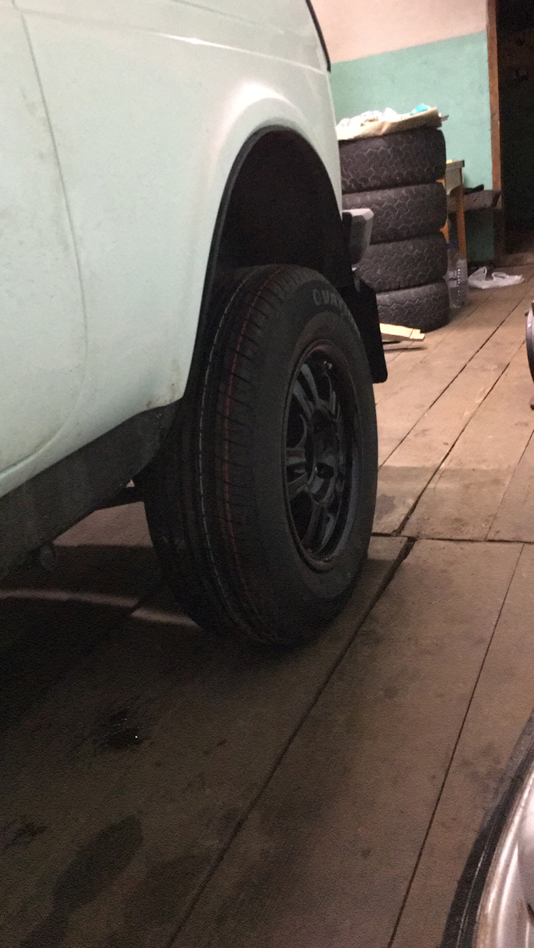 Megalum Форсаж ET15 / Ovation VI 682 215/70 R15 — Lada 4x4 3D, 1,7 л ...