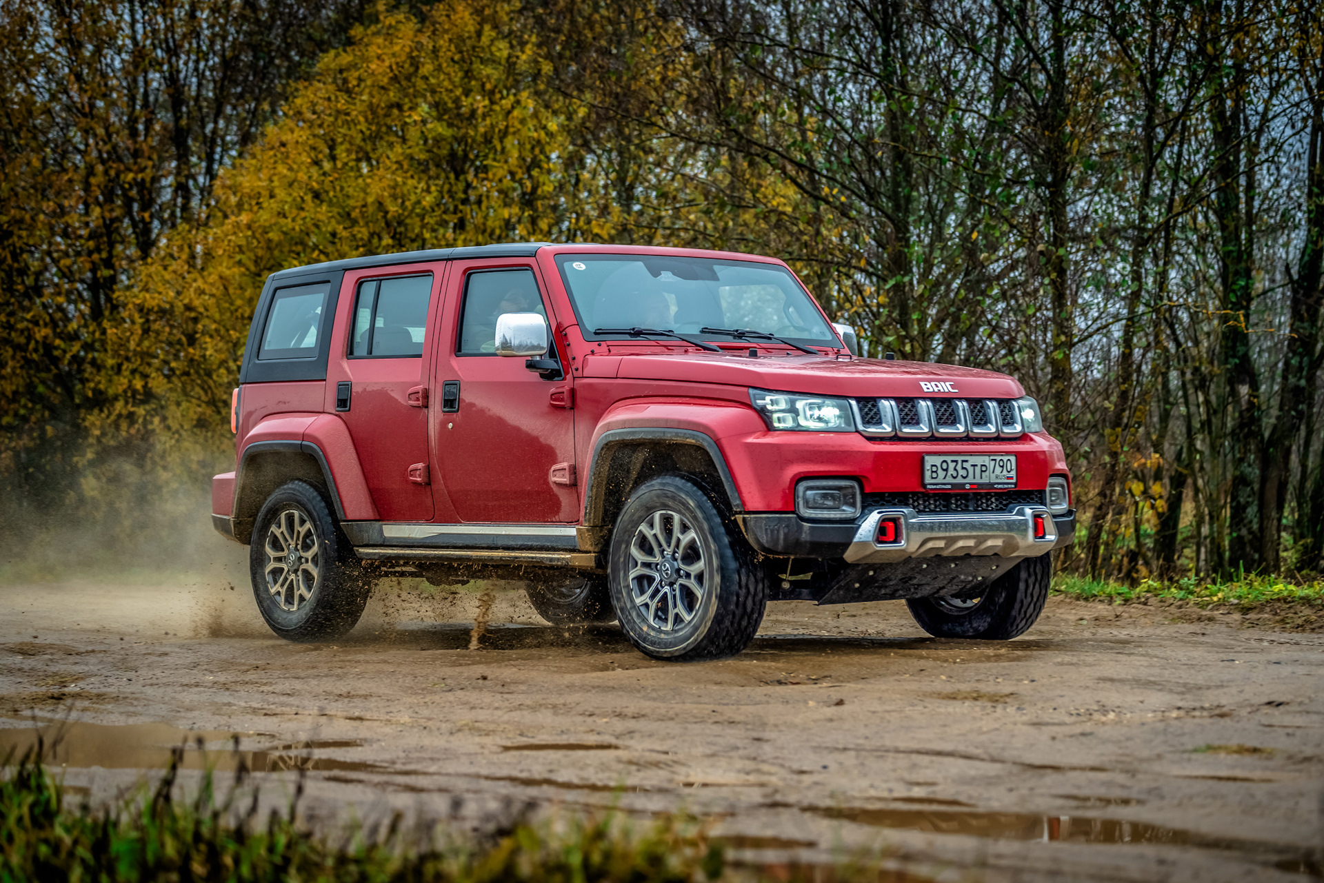 Сравнил TANK 300 и BAIC BJ40 на бездорожье. — Tank 300, 2 л, 2023 года | тест-драйв | DRIVE2