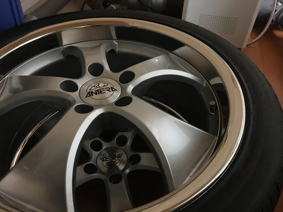 Шины летние Hankook 235/40 R18, литые диски Antera 8Jx18 ET50 5x112 на ...
