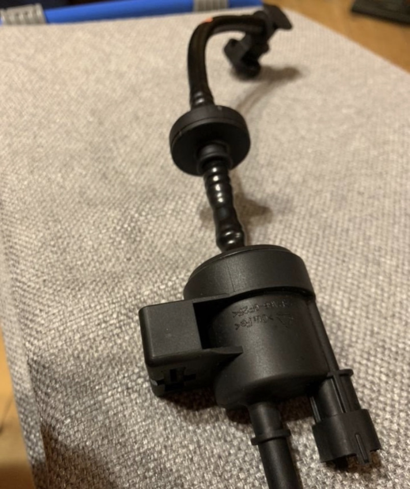 55566386 Контрольно-испарительный клапан топливной системы GM ...