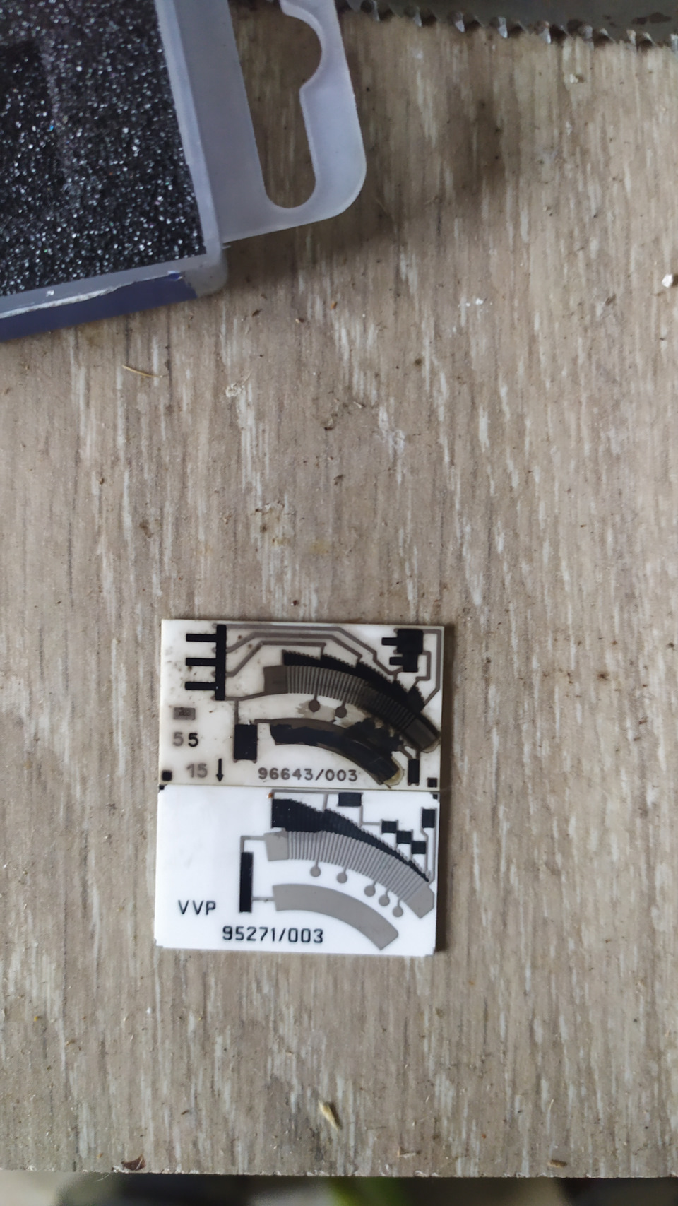 Замена датчика уровня топлива 8D0 919 673 N Audi A4 B5 1,9 TDI ...