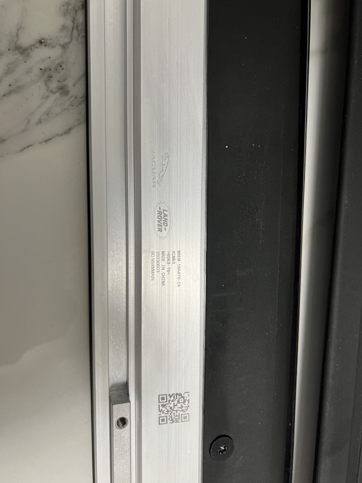 Выдвижные пороги Land Rover L460 на Land Rover Range Rover (5G), Land ...