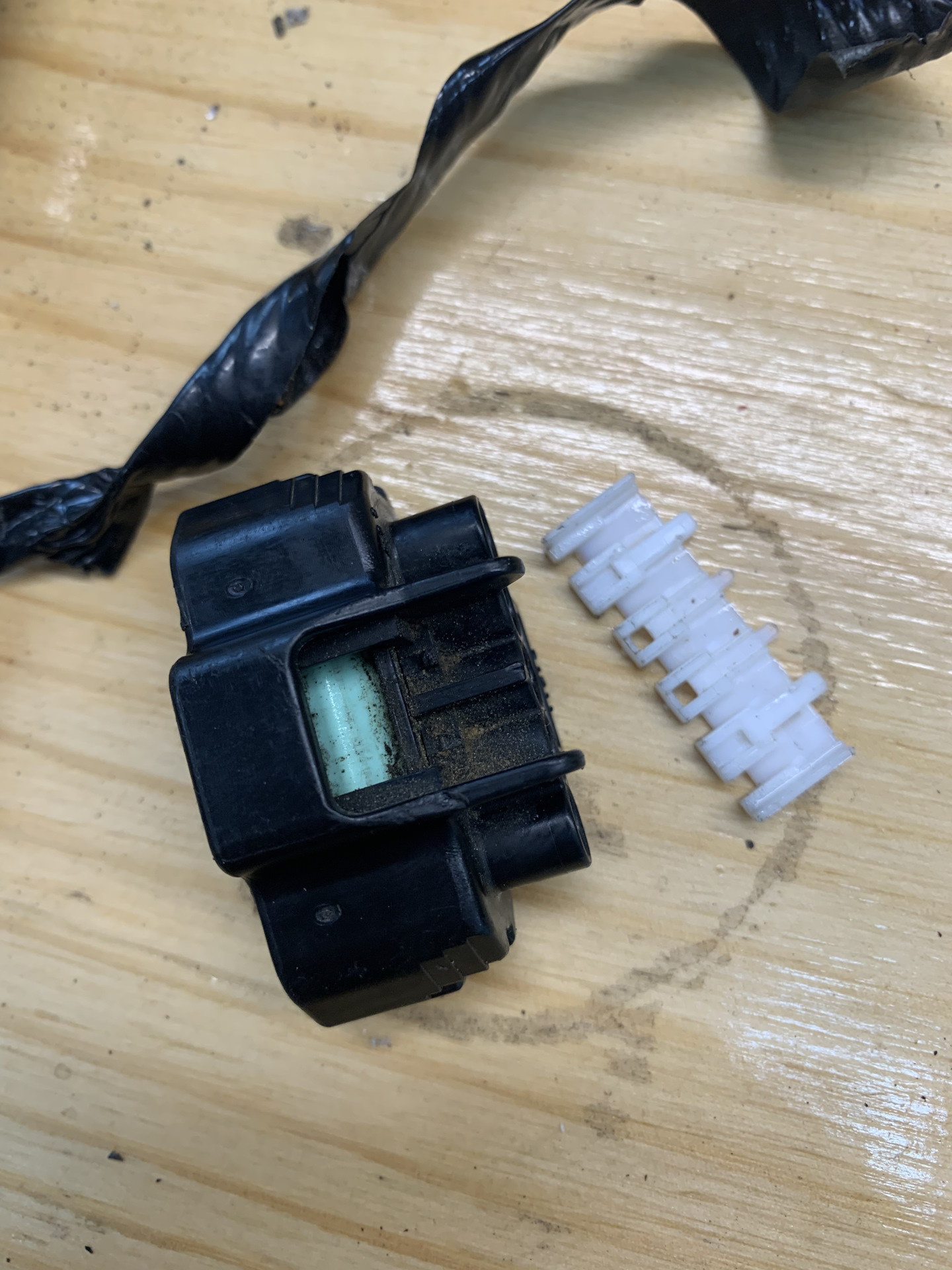 Фильтр от лягушек и замена разьемов( фишек ) — Toyota Land Cruiser 40 ...