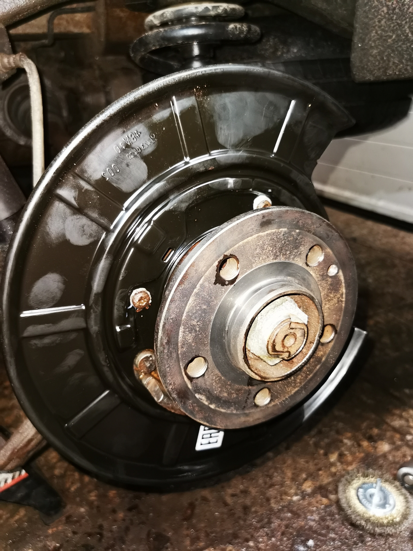 Ревизия задних тормозных механизмов — Mercedes-Benz Viano (W639), 2,2 л ...