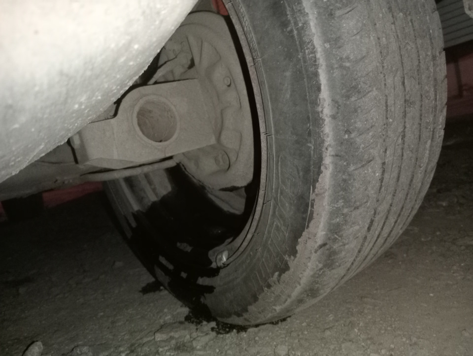 Замена рабочего тормозного цилиндра — Volkswagen Vento, 1,8 л, 1994 ...