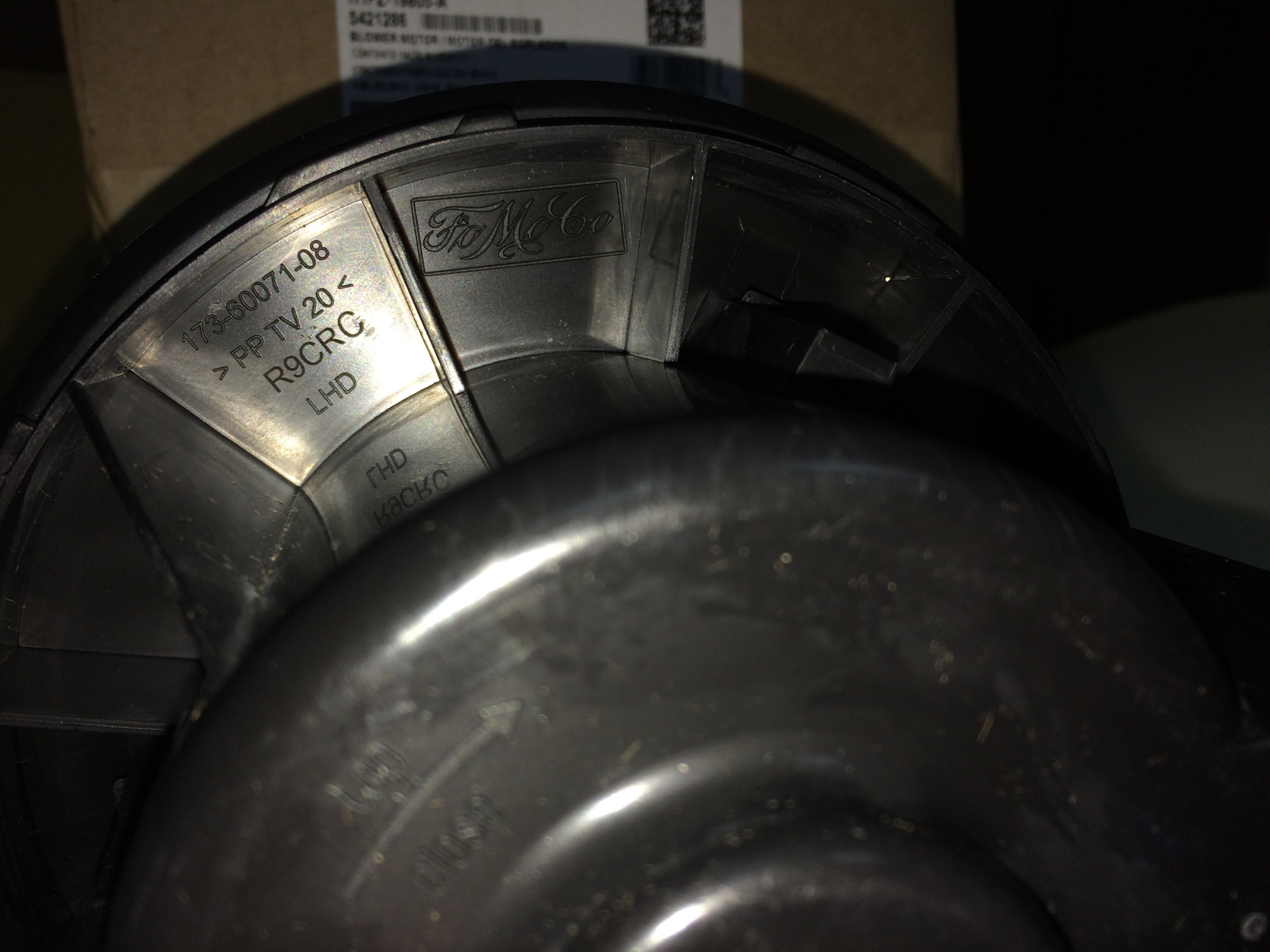 Пшик из бака или привет новый абсорбер — Ford Focus Hatchback III, 2 л ...