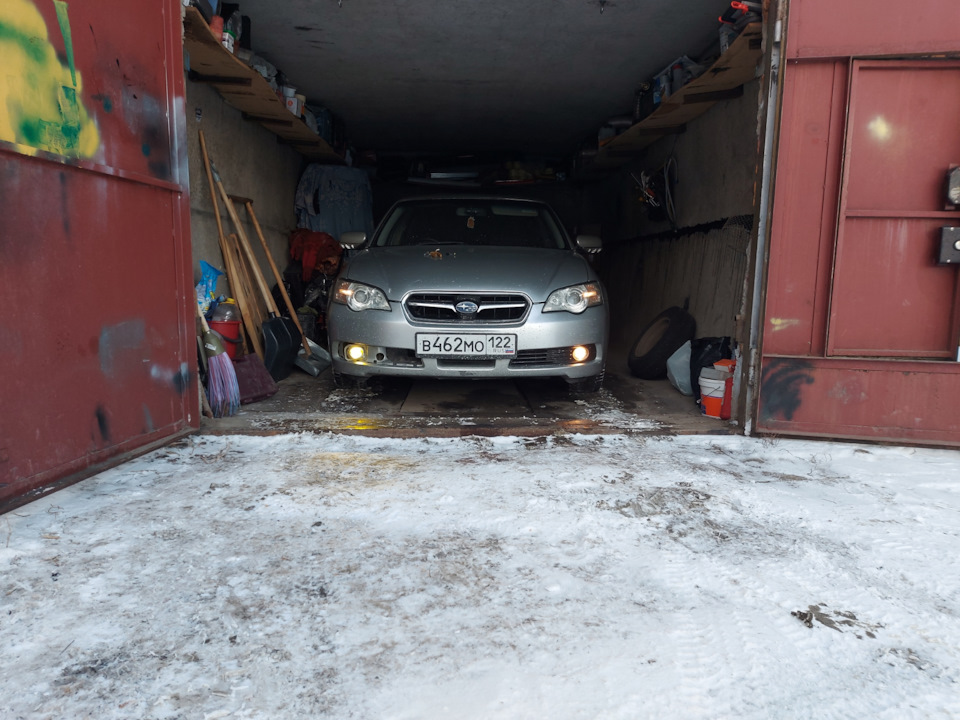 Как я хотел жёлтый свет в птф🤣 — Subaru B4 Bl 3 л 2004 года