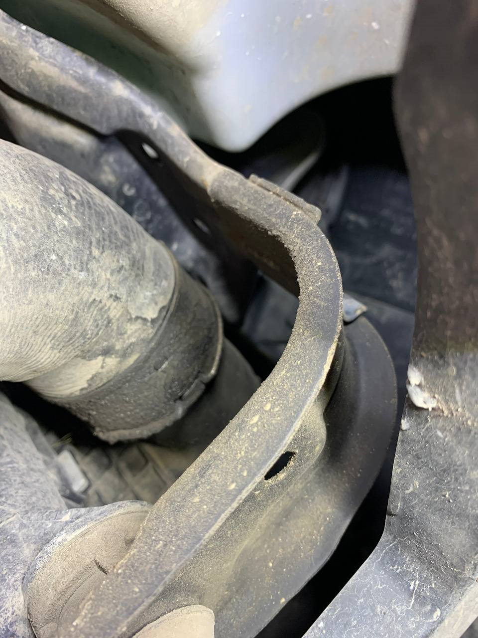 Вопрос знатокам — Volvo V40 Cross Country, 2 л, 2016 года | запчасти ...