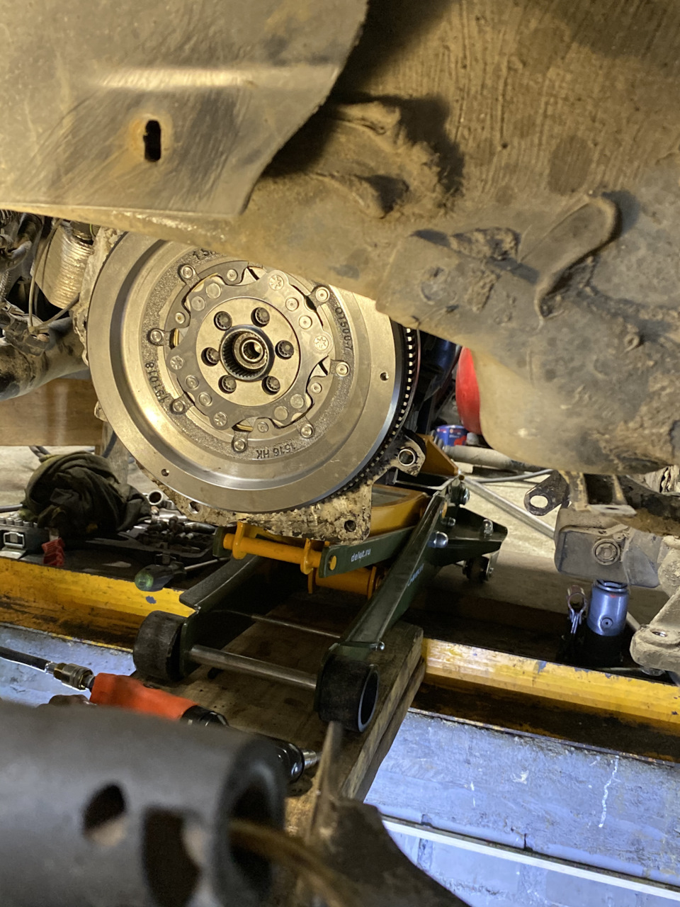 Масло — Volvo C30, 1,6 л, 2010 года | плановое ТО | DRIVE2