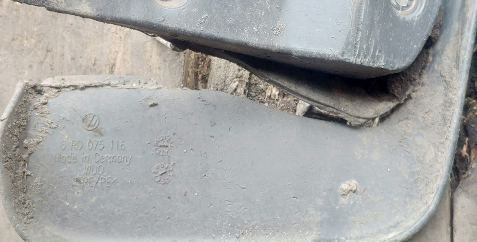 6R0 075 116 — Volkswagen Polo Sedan, 1,6 л, 2017 года | своими руками ...