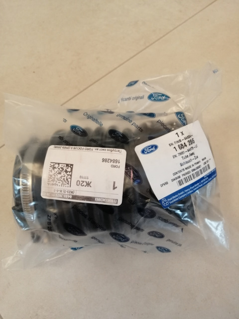 1684286 Шланг (гофра) корпуса воздушного фильтра / C-Max, Focus-II 1,8/ ...