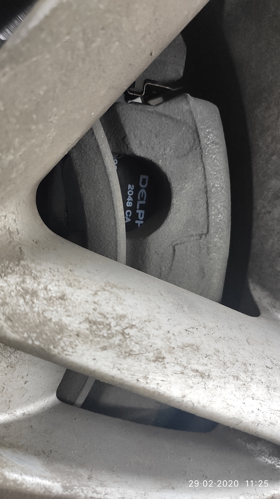 Замена передних тормозных колодок и левого наружного пыльника ШРУСа ...