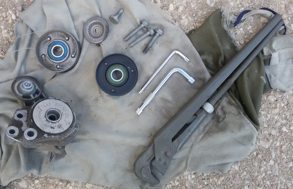 Неприятный звук под капотом Volkswagen Touran (1T3) — Volkswagen Touran ...