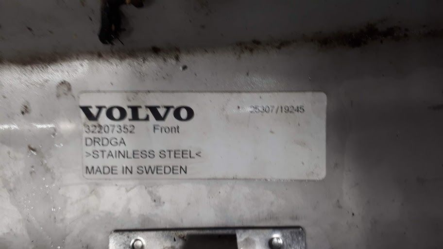 32207352 Защитная пластина Volvo | Запчасти на DRIVE2